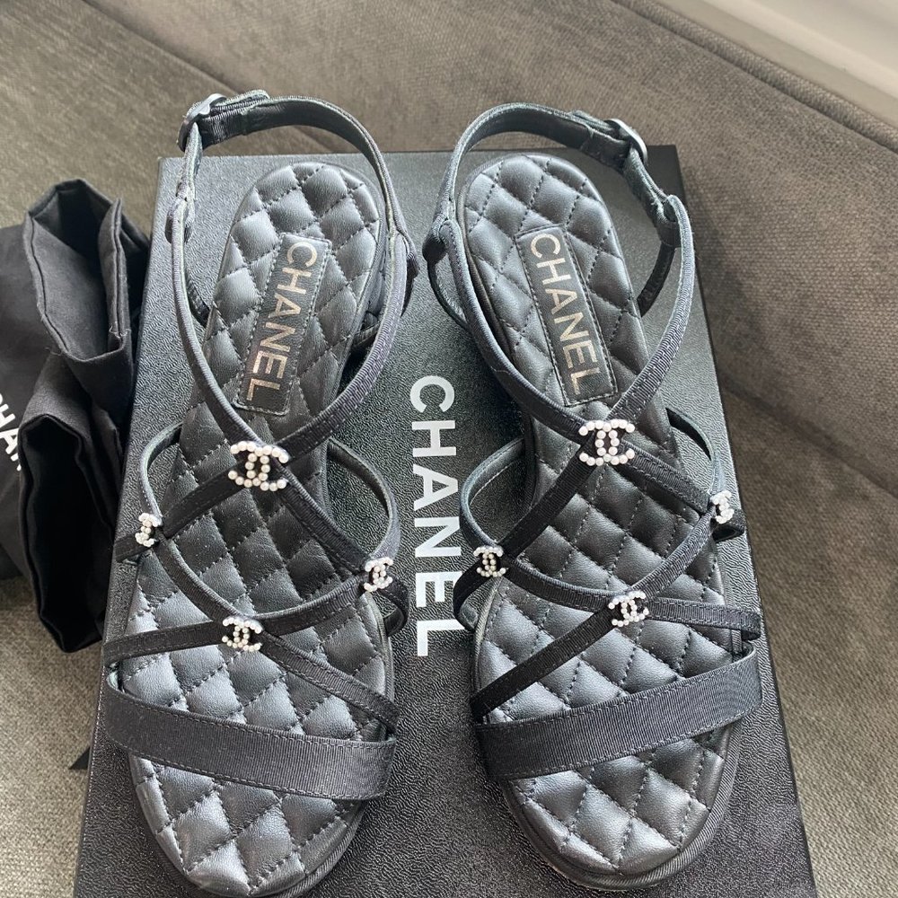 Chanel Strappy Sandals With Pearl Cc Logos (Model: G3… - Gem